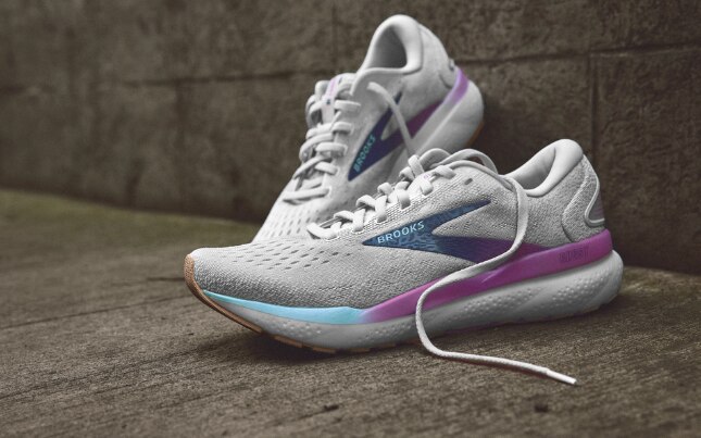 Best Shoes for Nurses and Doctors | Brooks Running