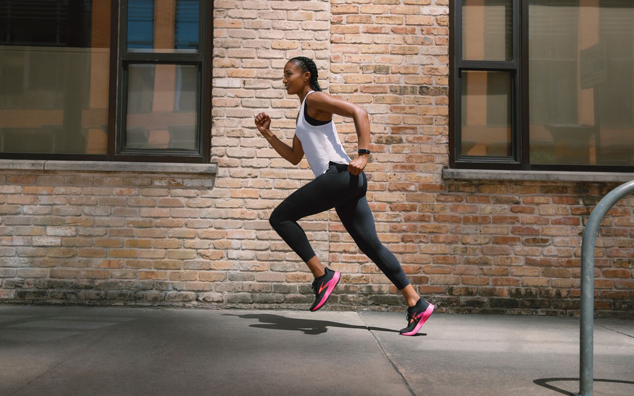 What is a tempo run | Brooks Running