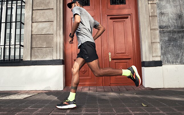 Overpronation vs underpronation running shoes | Brooks Running